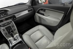 Pelēks Volvo V70 2011 Rīga, ar dzinēja tilpumu 2.00 L un nobraukumu 287 tūkst. km par 7990 €, foto 9 vietnē AUTOMOTO.COM.LV