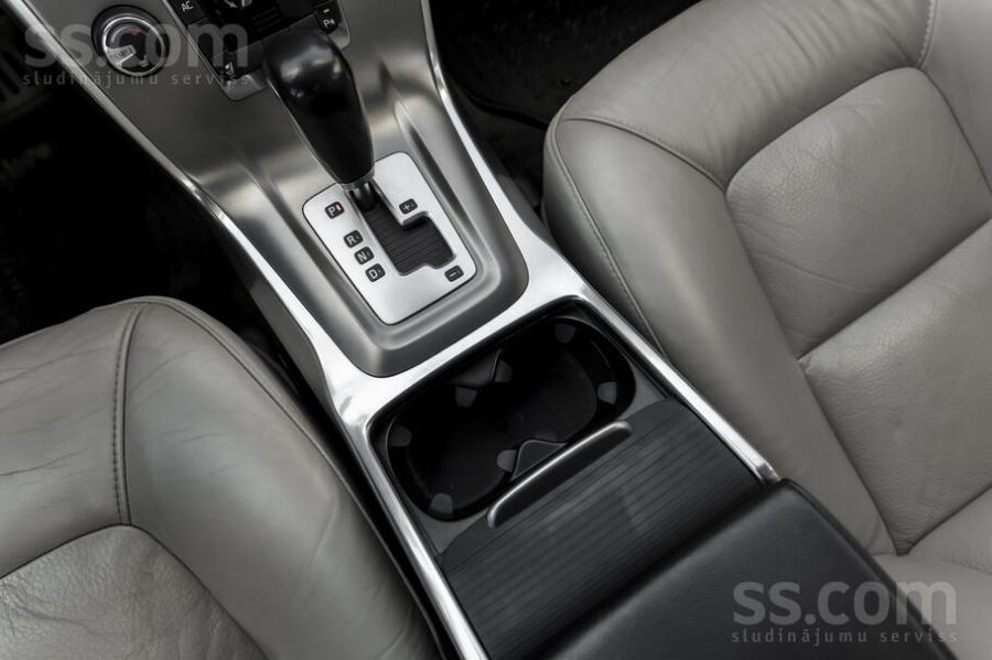Pelēks Volvo V70 2011 Rīga, ar dzinēja tilpumu 2.00 L un nobraukumu 287 tūkst. km par 7990 €, foto 13 vietnē AUTOMOTO.COM.LV