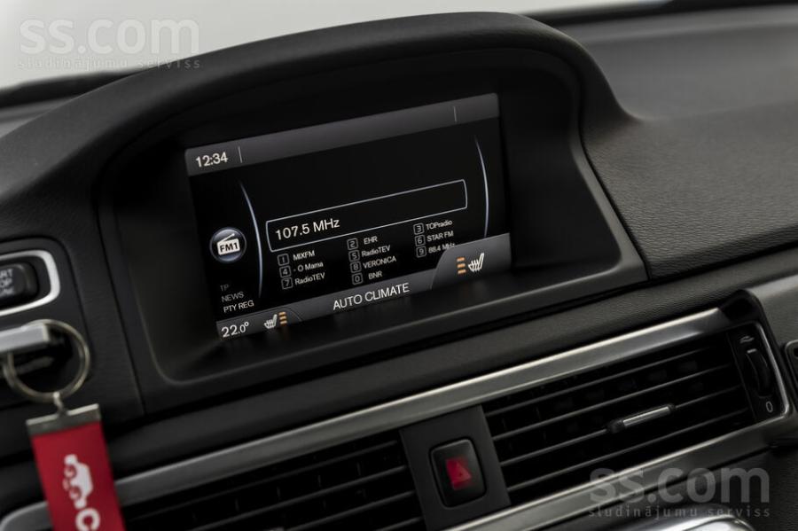 Pelēks Volvo V70 2011 Rīga, ar dzinēja tilpumu 2.00 L un nobraukumu 287 tūkst. km par 7990 €, foto 15 vietnē AUTOMOTO.COM.LV