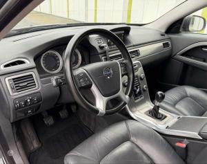 Grey Volvo V70 2011 in Raseiniai, with an engine capacity of 1.60 L and mileage of 280 thousand km for 3600 €, photo 13 on AUTOMOTO.COM.LV