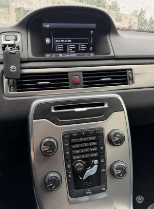 Grey Volvo V70 2011 in Raseiniai, with an engine capacity of 1.60 L and mileage of 280 thousand km for 3600 €, photo 20 on AUTOMOTO.COM.LV