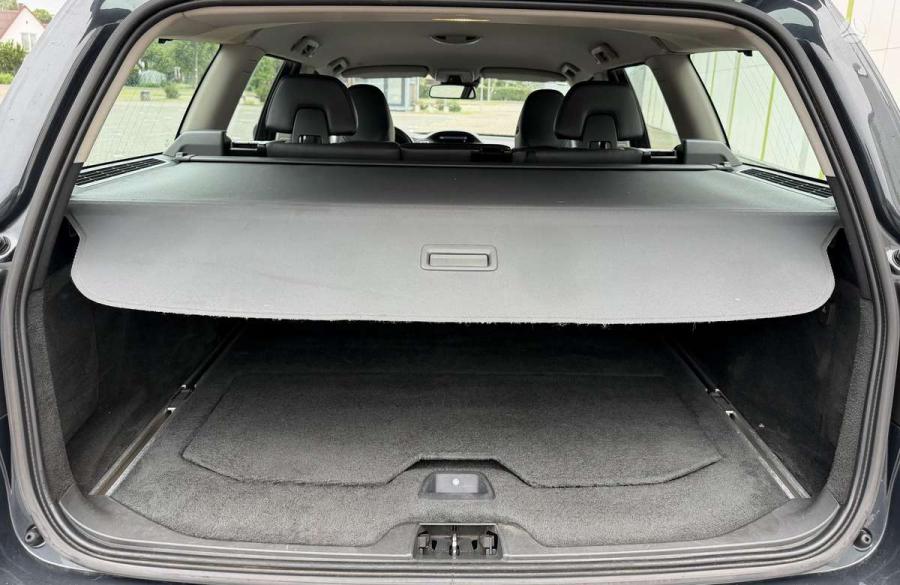 Grey Volvo V70 2011 in Raseiniai, with an engine capacity of 1.60 L and mileage of 280 thousand km for 3600 €, photo 21 on AUTOMOTO.COM.LV