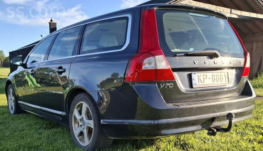 Grey Volvo V70 2011 in Riga, with an engine capacity of 2.00 L and mileage of 337 thousand km for 4100 €, photo 5 on AUTOMOTO.COM.LV
