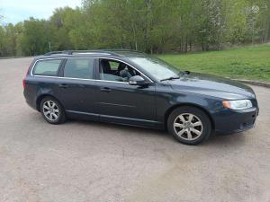 Pelēks Volvo V70 2011 Kauņa, ar dzinēja tilpumu 1.56 L un nobraukumu 183 tūkst. km par 4758 €, foto  vietnē AUTOMOTO.COM.LV