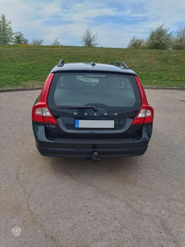 Pelēks Volvo V70 2011 Kauņa, ar dzinēja tilpumu 1.56 L un nobraukumu 183 tūkst. km par 4758 €, foto 4 vietnē AUTOMOTO.COM.LV