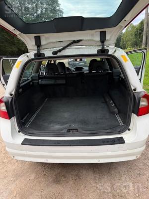 Grey Volvo V70 2011 in Riga, with an engine capacity of 1.60 L and mileage of 364 thousand km for 4000 €, photo 3 on AUTOMOTO.COM.LV