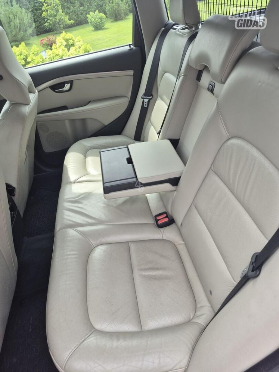 Pelēks Volvo V70 2011 Jonava, ar dzinēja tilpumu 2.00 L un nobraukumu 357 tūkst. km par 5000 €, foto 14 vietnē AUTOMOTO.COM.LV