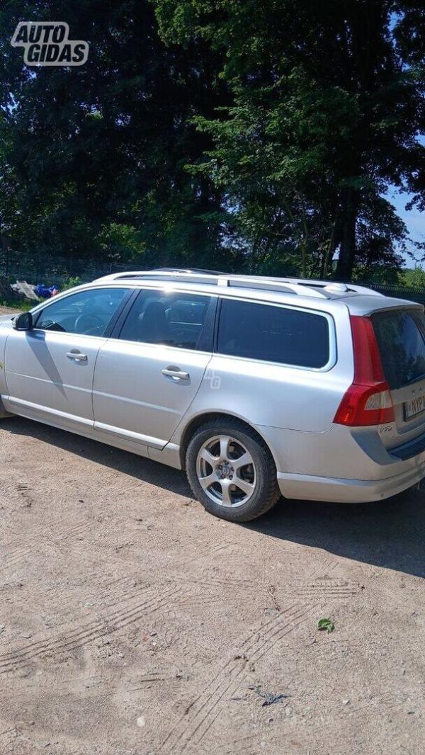 Серый Вольво В70 2011 в Вильнюс, объемом двигателя 2.00 л и пробегом 390 тыс. км за 2600 €, фото 4 на AUTOMOTO.COM.LV