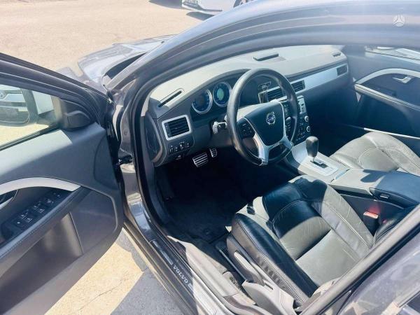 Pelēks Volvo V70 2011 Kauņa, ar dzinēja tilpumu 2.00 L un nobraukumu 265 tūkst. km par 5300 €, foto 7 vietnē AUTOMOTO.COM.LV