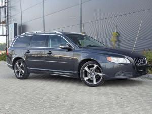 Grey Volvo V70 2011 in Vilnius, with an engine capacity of 2.40 L and mileage of 295 thousand km for 6650 €, photo  on AUTOMOTO.COM.LV