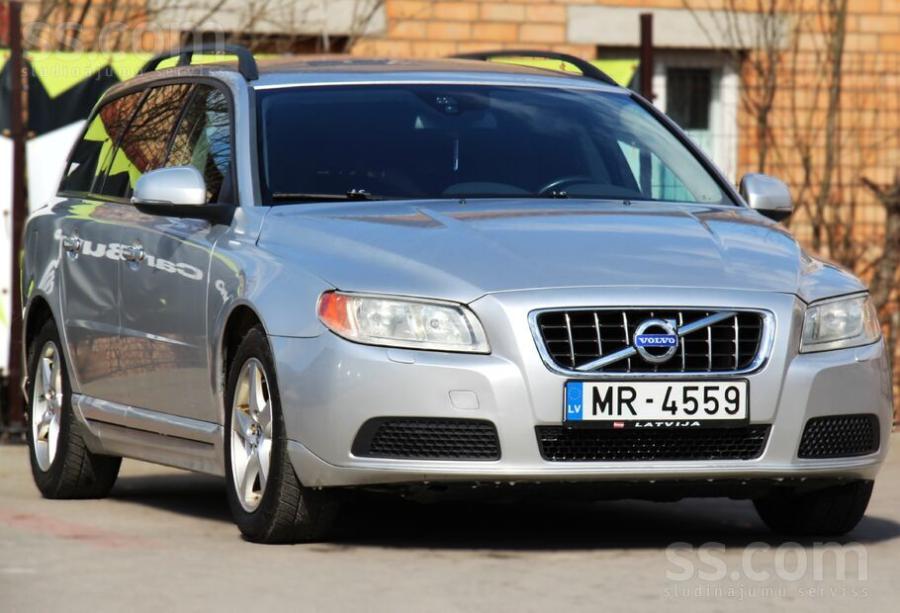 Pelēks Volvo V70 2012 Rēzekne, ar dzinēja tilpumu 1.60 L un nobraukumu 250 tūkst. km par 4495 €, foto 2 vietnē AUTOMOTO.COM.LV