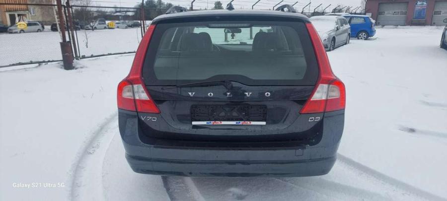 Grey Volvo V70 2012 in Kedainiai, with an engine capacity of 1.98 L and mileage of 306 thousand km for 4799 €, photo 6 on AUTOMOTO.COM.LV