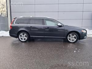 Grey Volvo V70 2012 in Riga, with an engine capacity of 2.00 L and mileage of 0 thousand km for 7500 €, photo  on AUTOMOTO.COM.LV