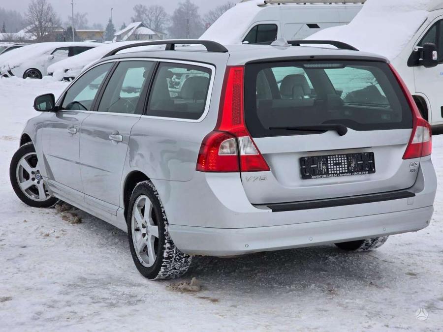 Grey Volvo V70 2012 in Taurage, with an engine capacity of 1.98 L and mileage of 289 thousand km for 4700 €, photo 5 on AUTOMOTO.COM.LV