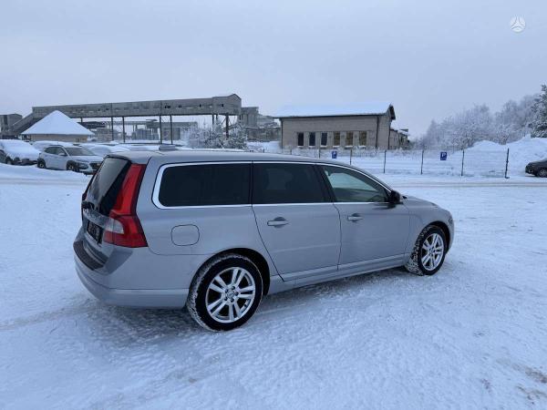 Pelēks Volvo V70 2012 Telšiai, ar dzinēja tilpumu 1.98 L un nobraukumu 265 tūkst. km par 5500 €, foto 8 vietnē AUTOMOTO.COM.LV