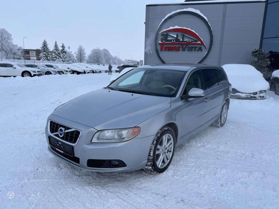 Grey Volvo V70 2012 in Telschi, with an engine capacity of 1.98 L and mileage of 265 thousand km for 5500 €, photo 11 on AUTOMOTO.COM.LV