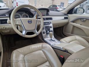 Pelēks Volvo V70 2012 Paide, ar dzinēja tilpumu 2.00 L un nobraukumu 330 tūkst. km par 7490 €, foto 16 vietnē AUTOMOTO.COM.LV
