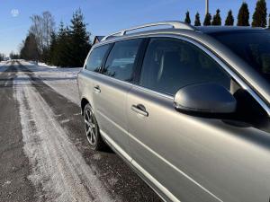 Grey Volvo V70 2012 in Prienai, with an engine capacity of 1.98 L and mileage of 279 thousand km for 6450 €, photo 13 on AUTOMOTO.COM.LV