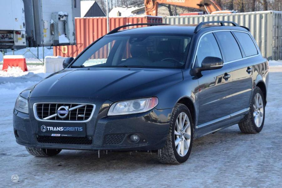 Grey Volvo V70 2012 in Vilnius, with an engine capacity of 1.98 L and mileage of 340 thousand km for 6250 €, photo 5 on AUTOMOTO.COM.LV