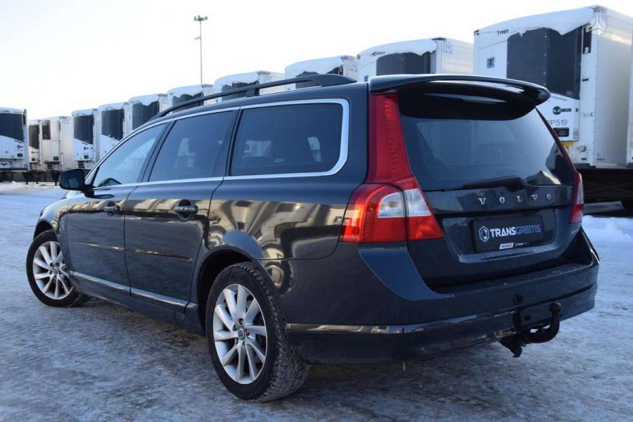 Grey Volvo V70 2012 in Vilnius, with an engine capacity of 1.98 L and mileage of 340 thousand km for 6250 €, photo 11 on AUTOMOTO.COM.LV