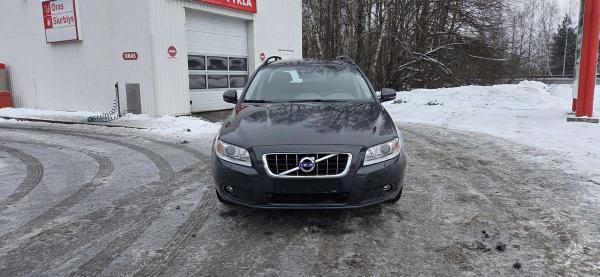 Grey Volvo V70 2012 in Kaunas, with an engine capacity of 1.98 L and mileage of 259 thousand km for 6250 €, photo 8 on AUTOMOTO.COM.LV