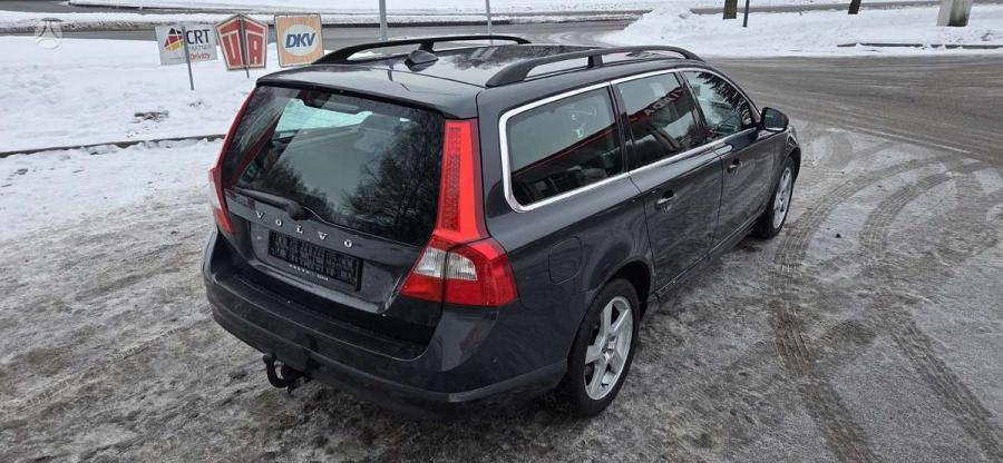 Pelēks Volvo V70 2012 Kauņa, ar dzinēja tilpumu 1.98 L un nobraukumu 259 tūkst. km par 6250 €, foto 11 vietnē AUTOMOTO.COM.LV