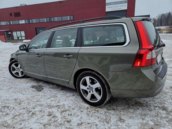 Pelēks Volvo V70 2012 Kauņa, ar dzinēja tilpumu 1.56 L un nobraukumu 212 tūkst. km par 4950 €, foto 10 vietnē AUTOMOTO.COM.LV