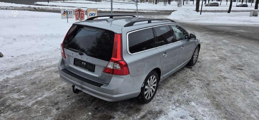 Pelēks Volvo V70 2012 Kauņa, ar dzinēja tilpumu 1.98 L un nobraukumu 264 tūkst. km par 5950 €, foto 10 vietnē AUTOMOTO.COM.LV