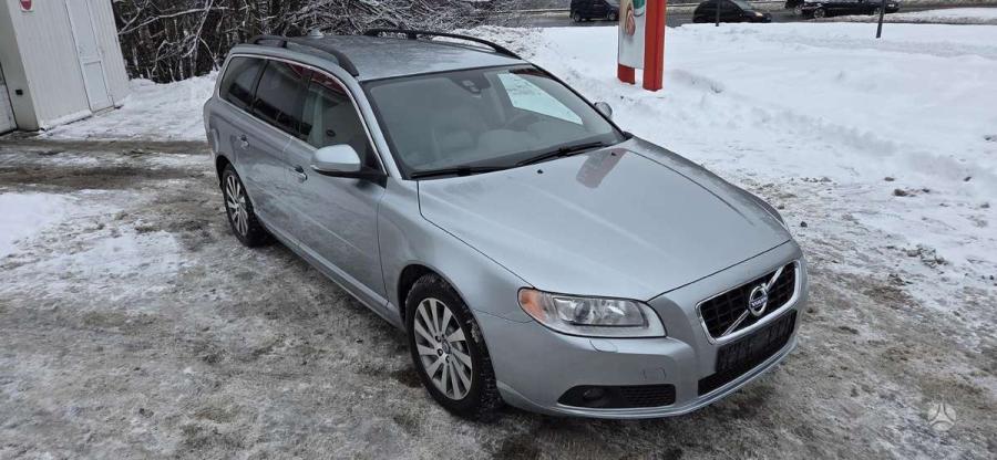 Pelēks Volvo V70 2012 Kauņa, ar dzinēja tilpumu 1.98 L un nobraukumu 264 tūkst. km par 5950 €, foto 11 vietnē AUTOMOTO.COM.LV