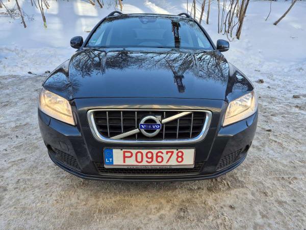 Grey Volvo V70 2012 in Vilnius, with an engine capacity of 1.56 L and mileage of 290 thousand km for 5600 €, photo 3 on AUTOMOTO.COM.LV