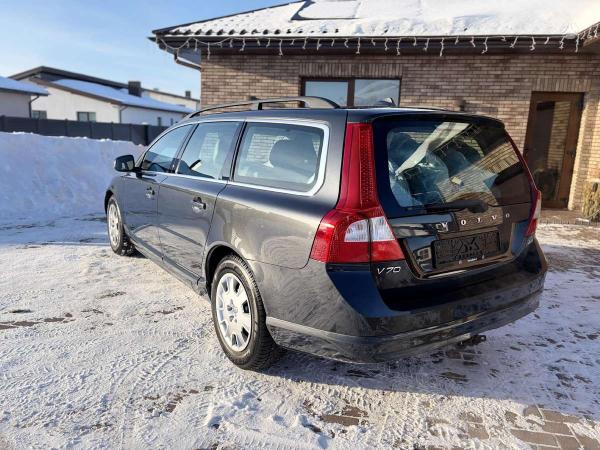 Grey Volvo V70 2012 in Siauliai, with an engine capacity of 1.98 L and mileage of 287 thousand km for 4999 €, photo 7 on AUTOMOTO.COM.LV
