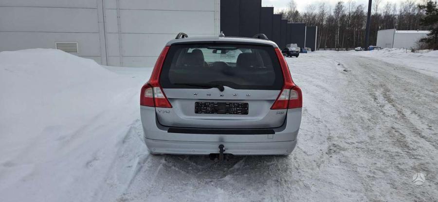 Grey Volvo V70 2012 in Kaunas, with an engine capacity of 1.98 L and mileage of 271 thousand km for 5850 €, photo 12 on AUTOMOTO.COM.LV