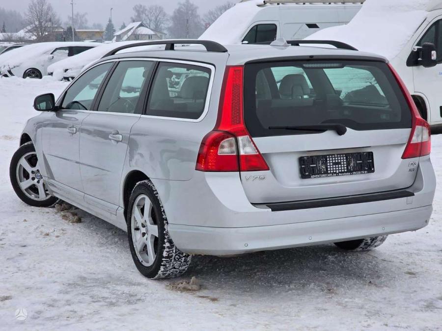 Pelēks Volvo V70 2012 Tauragė, ar dzinēja tilpumu 1.98 L un nobraukumu 297 tūkst. km par 4950 €, foto 7 vietnē AUTOMOTO.COM.LV