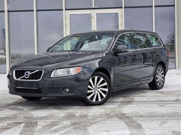 Grey Volvo V70 2012 in Vilnius, with an engine capacity of 1.60 L and mileage of 256 thousand km for 6900 €, photo 3 on AUTOMOTO.COM.LV