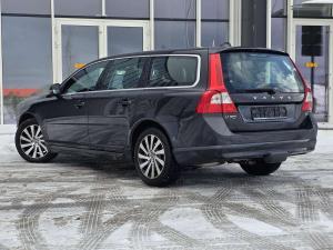 Grey Volvo V70 2012 in Vilnius, with an engine capacity of 1.60 L and mileage of 256 thousand km for 6900 €, photo 5 on AUTOMOTO.COM.LV