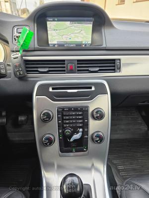 Grey Volvo V70 2012 in Paide, with an engine capacity of 2.00 L and mileage of 311 thousand km for 6990 €, photo 30 on AUTOMOTO.COM.LV