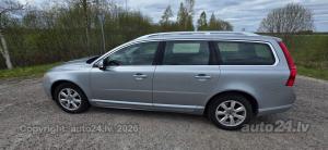 Grey Volvo V70 2012 in Rapla, with an engine capacity of 2.00 L and mileage of 557 thousand km for 6500 €, photo 3 on AUTOMOTO.COM.LV