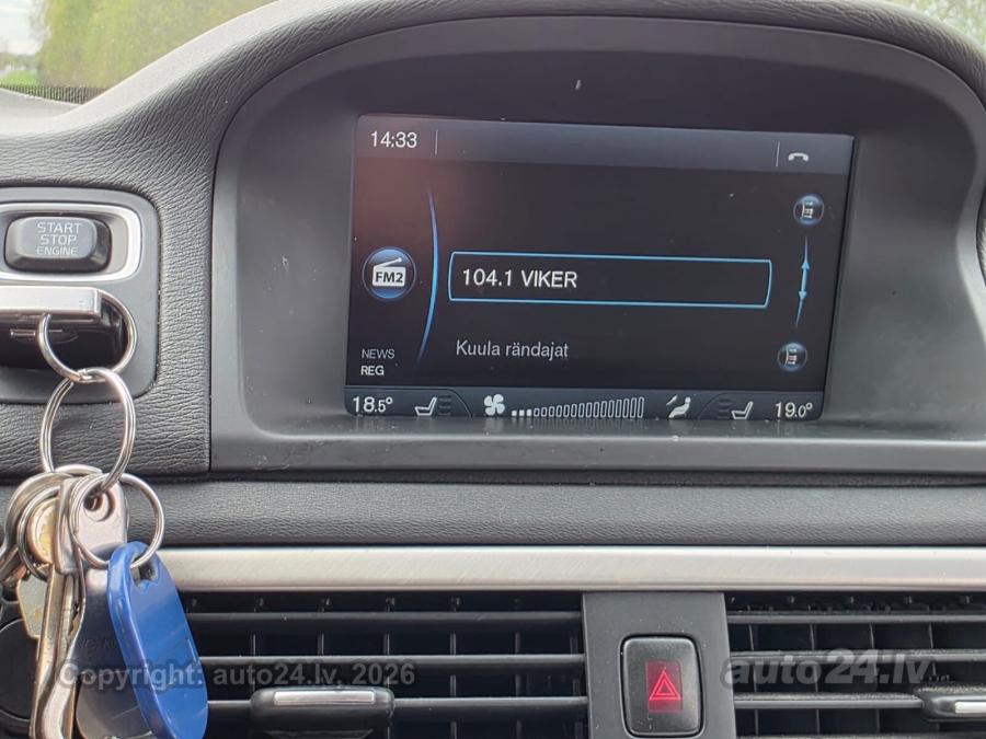 Grey Volvo V70 2012 in Rapla, with an engine capacity of 2.00 L and mileage of 557 thousand km for 6500 €, photo 7 on AUTOMOTO.COM.LV