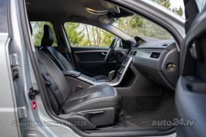 Pelēks Volvo V70 2012 Paide, ar dzinēja tilpumu 2.40 L un nobraukumu 264 tūkst. km par 8490 €, foto 20 vietnē AUTOMOTO.COM.LV