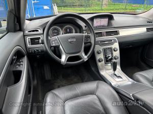 Grey Volvo V70 2012 in Paide, with an engine capacity of 2.00 L and mileage of 256 thousand km for 7390 €, photo 10 on AUTOMOTO.COM.LV