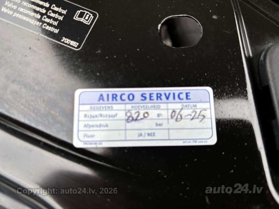 Grey Volvo V70 2012 in Paide, with an engine capacity of 2.00 L and mileage of 256 thousand km for 7390 €, photo 20 on AUTOMOTO.COM.LV