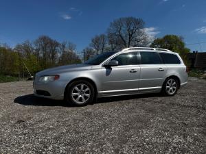 Pelēks Volvo V70 2012 Tallina, ar dzinēja tilpumu 1.60 L un nobraukumu 328 tūkst. km par 5000 €, foto 3 vietnē AUTOMOTO.COM.LV