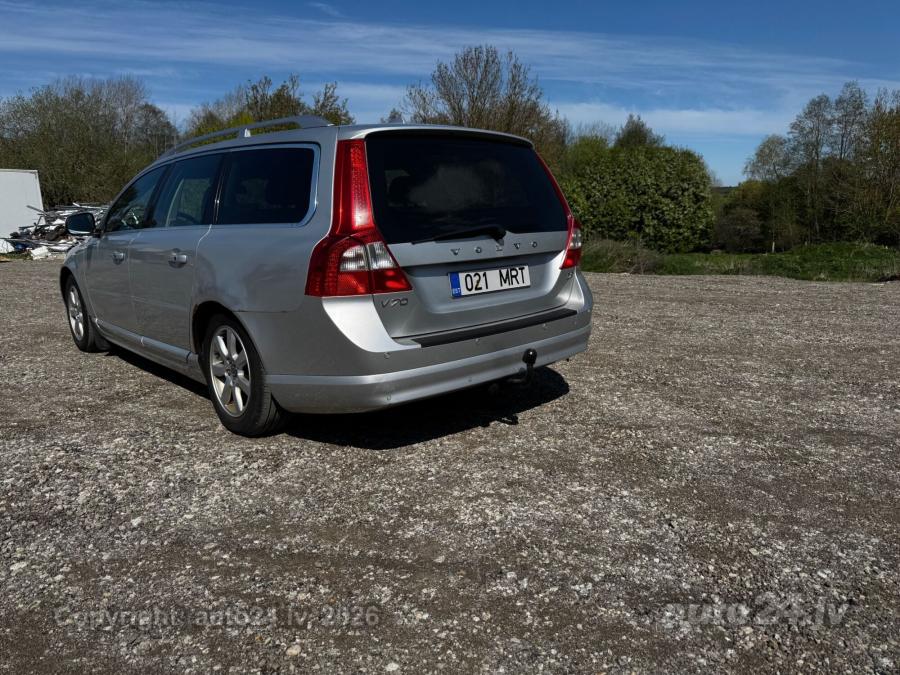Pelēks Volvo V70 2012 Tallina, ar dzinēja tilpumu 1.60 L un nobraukumu 328 tūkst. km par 5000 €, foto 5 vietnē AUTOMOTO.COM.LV
