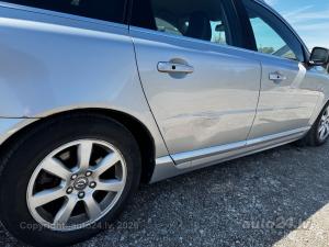 Pelēks Volvo V70 2012 Tallina, ar dzinēja tilpumu 1.60 L un nobraukumu 328 tūkst. km par 5000 €, foto 7 vietnē AUTOMOTO.COM.LV