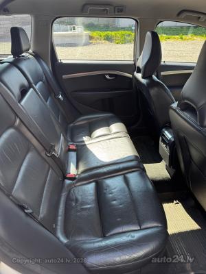 Pelēks Volvo V70 2012 Tallina, ar dzinēja tilpumu 1.60 L un nobraukumu 328 tūkst. km par 5000 €, foto 11 vietnē AUTOMOTO.COM.LV