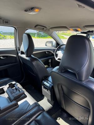 Pelēks Volvo V70 2012 Tallina, ar dzinēja tilpumu 1.60 L un nobraukumu 328 tūkst. km par 5000 €, foto 13 vietnē AUTOMOTO.COM.LV