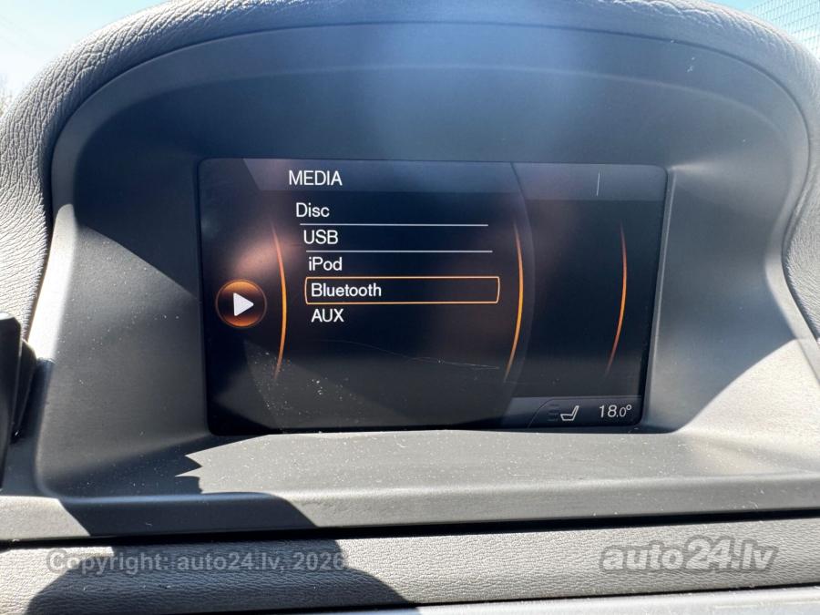 Pelēks Volvo V70 2012 Tallina, ar dzinēja tilpumu 1.60 L un nobraukumu 328 tūkst. km par 5000 €, foto 19 vietnē AUTOMOTO.COM.LV