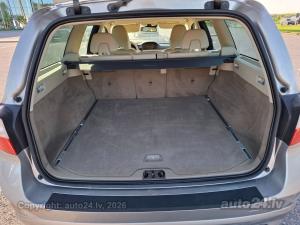 Pelēks Volvo V70 2012 Tallina, ar dzinēja tilpumu 2.40 L un nobraukumu 149 tūkst. km par 10500 €, foto 10 vietnē AUTOMOTO.COM.LV