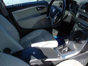 Pelēks Volvo V70 2012 Jūrmala, ar dzinēja tilpumu 2.00 L un nobraukumu 309 tūkst. km par 6290 €, foto 12 vietnē AUTOMOTO.COM.LV