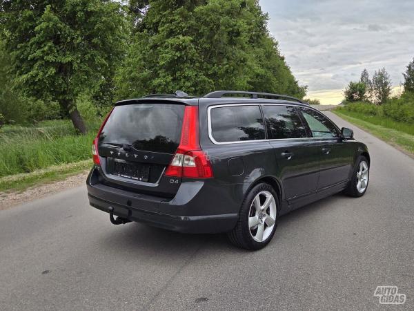 Grey Volvo V70 2012 in Kaunas, with an engine capacity of 2.00 L and mileage of 264 thousand km for 6850 €, photo 4 on AUTOMOTO.COM.LV